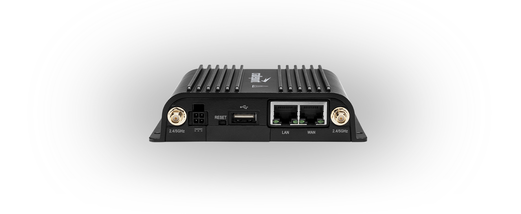 IBR900 Series Ruggedized Router | Cradlepoint